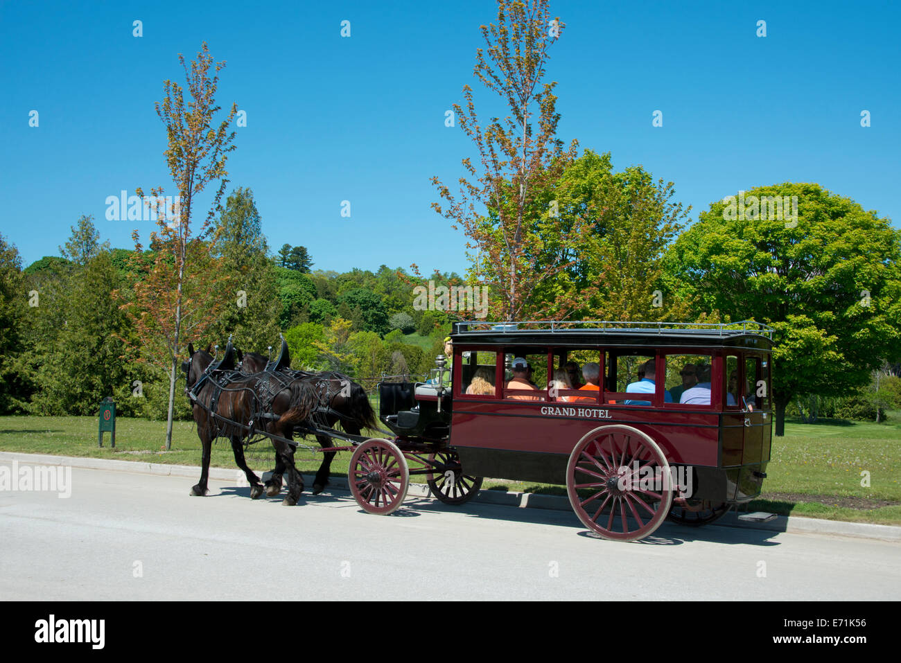 USA, Michigan, Cadotte Ave., Mackinac Island. Traditional Grand Hotel ...