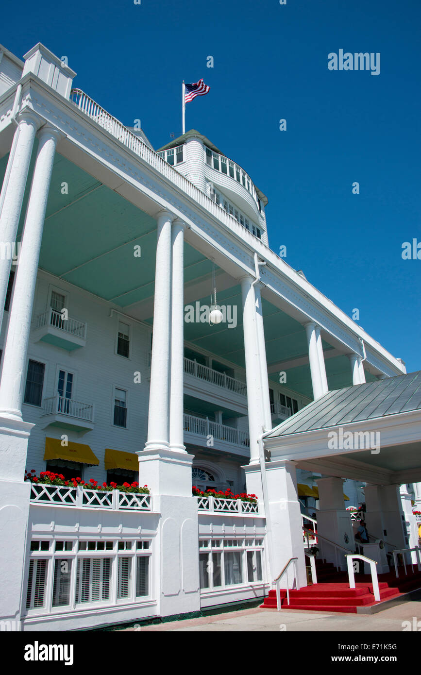 USA, Michigan, Mackinac Island. Famous front veranda of the Historic ...