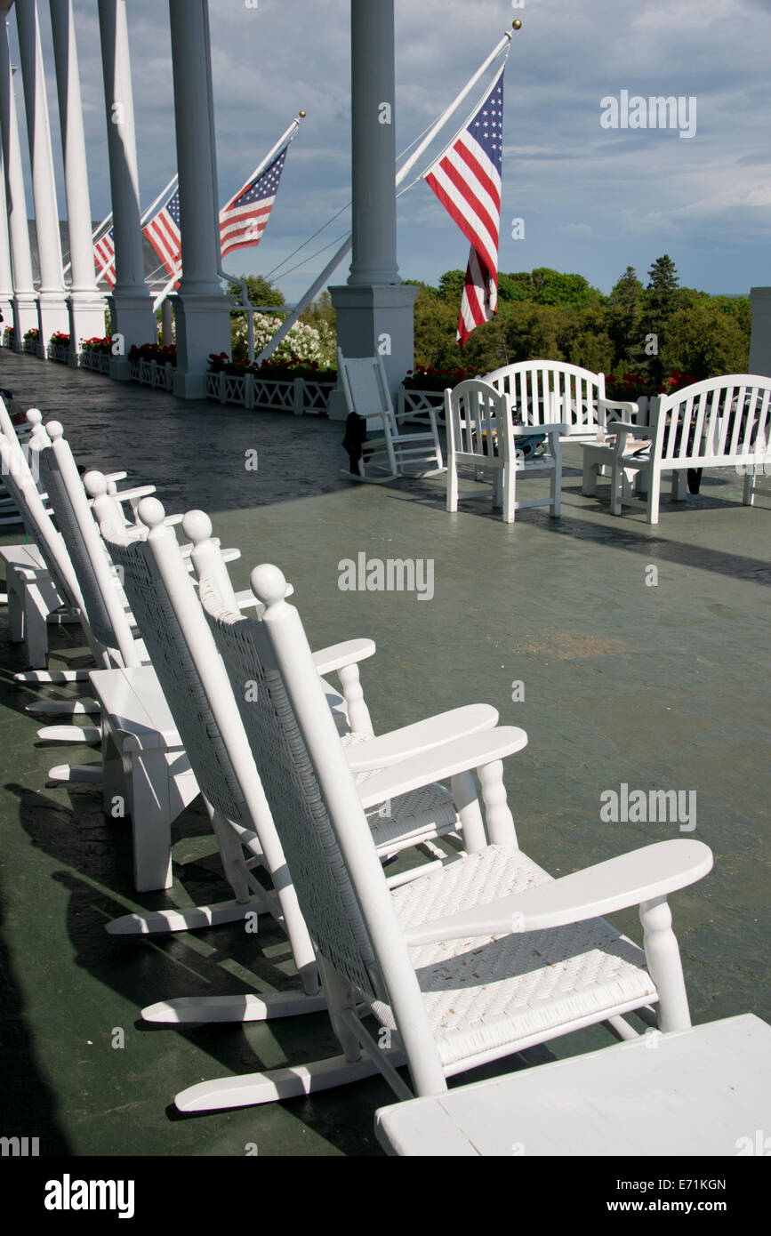 USA, Michigan, Mackinac Island. Veranda of the historic landmark Grand ...