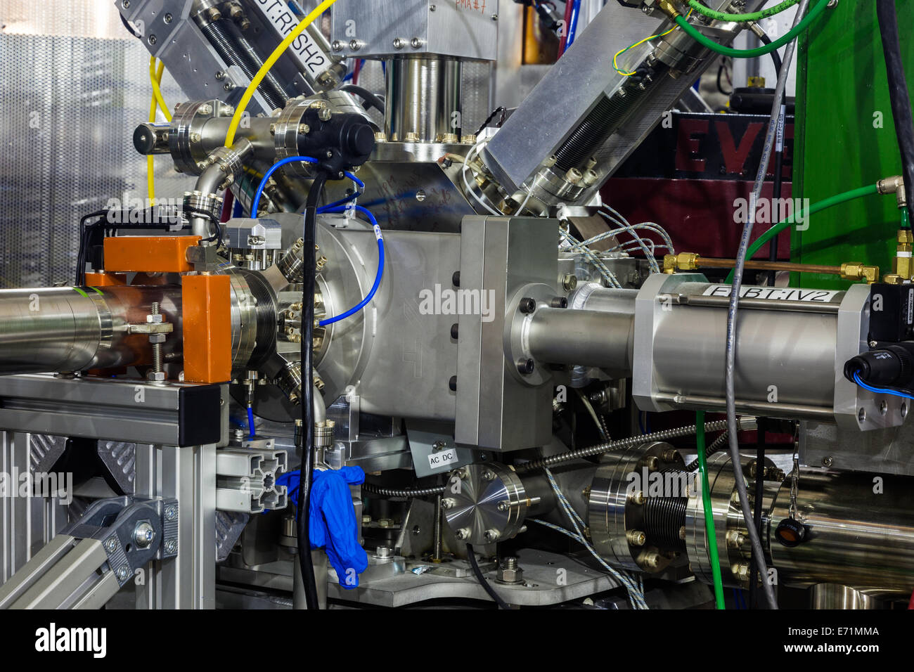 Complex equipment on a linear accelerator at the TRIUMF laboratory in ...