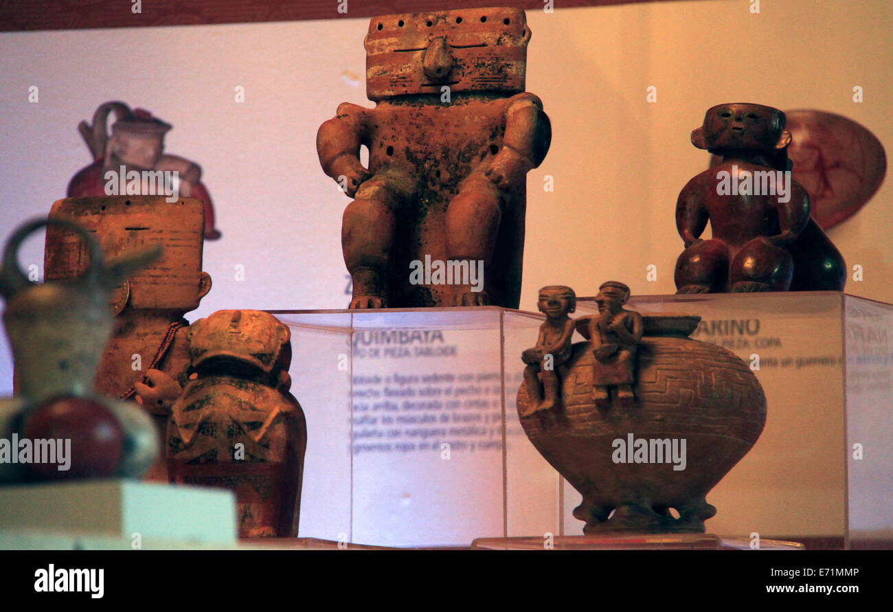 Artifacts presentation hi-res stock photography and images - Alamy