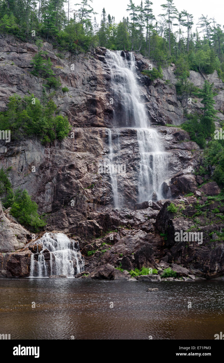 Cascading water over rocks in Black Beaver Falls in Agawa Canyon Stock ...