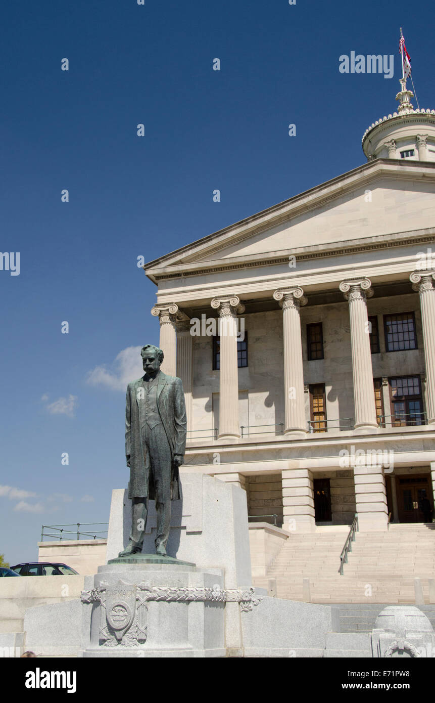 USA, Tennessee, Nashville. Tennessee State Capitol building, Grecian ...