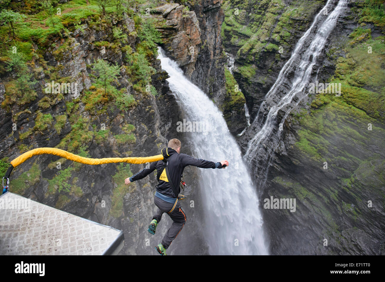 bungee jumping into a waterfall from the Gorsa Bridge in northern ...