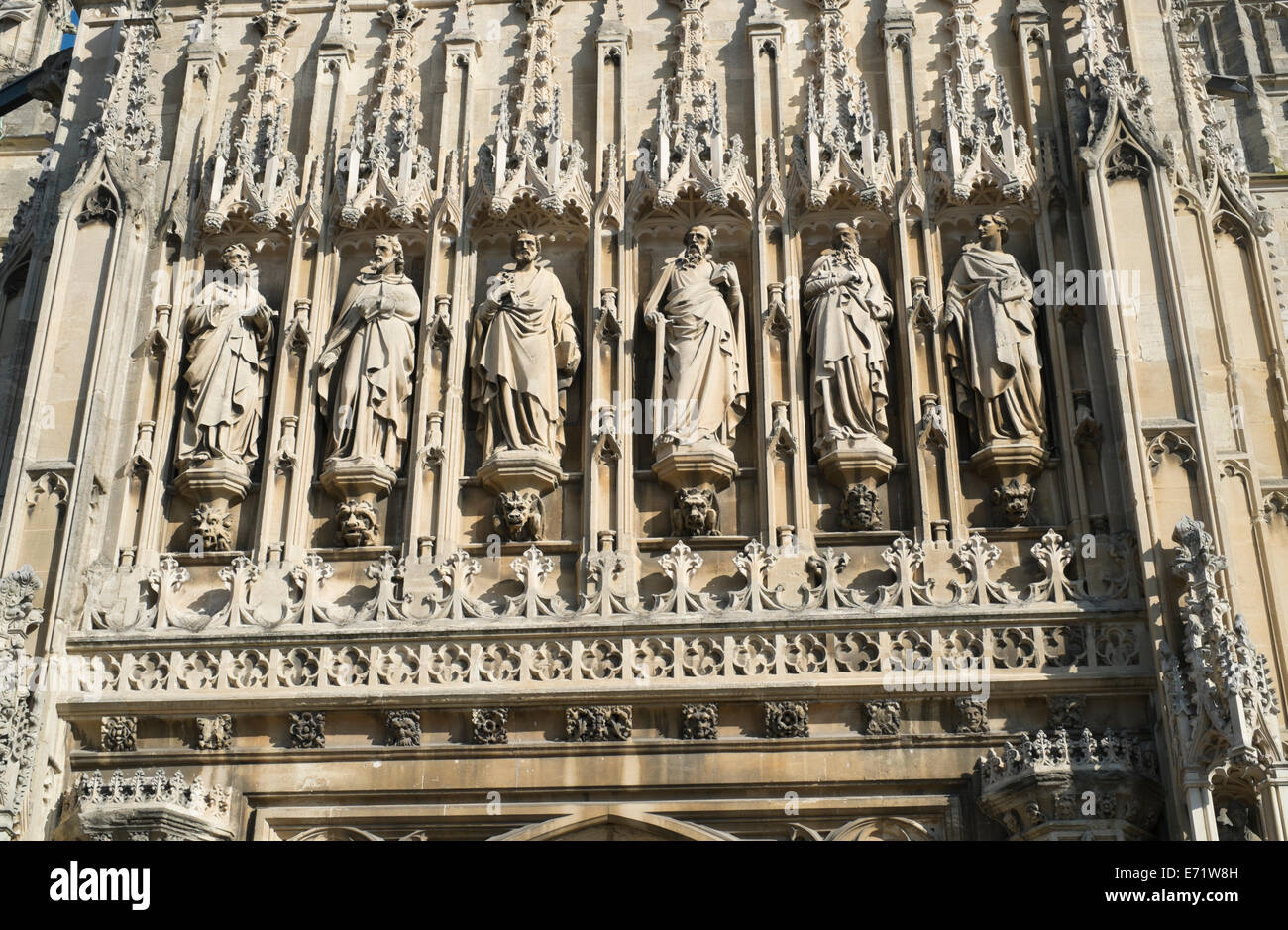 Gloucester cathedral statues hi-res stock photography and images - Alamy