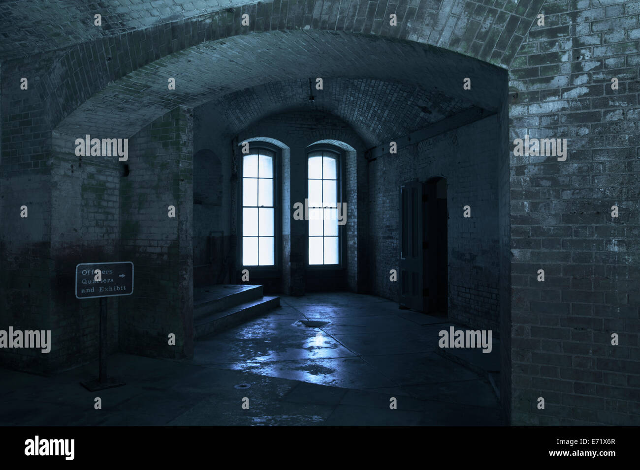 Officers quarters inside hi-res stock photography and images - Alamy