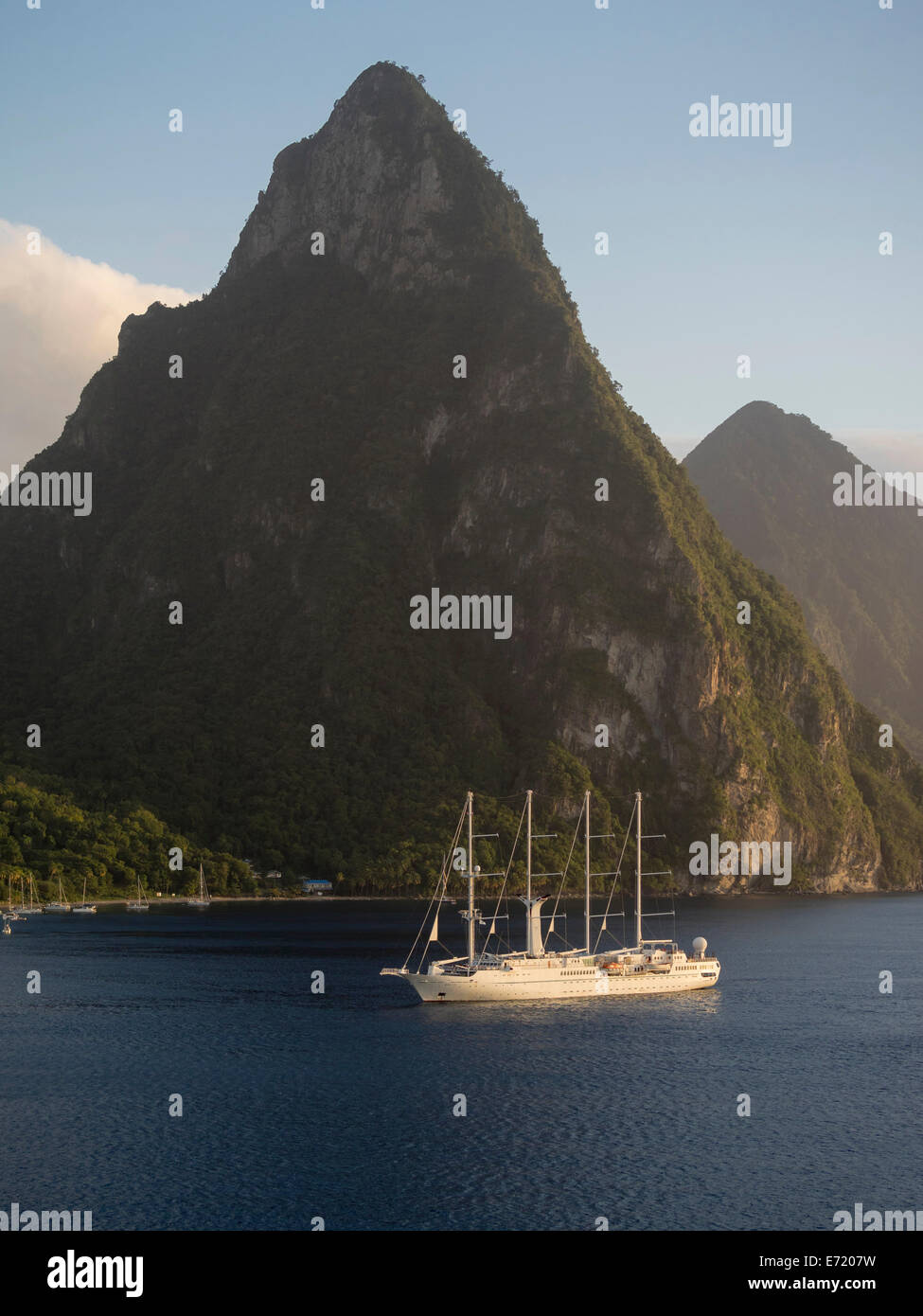 Windstar caribbean hi-res stock photography and images - Alamy