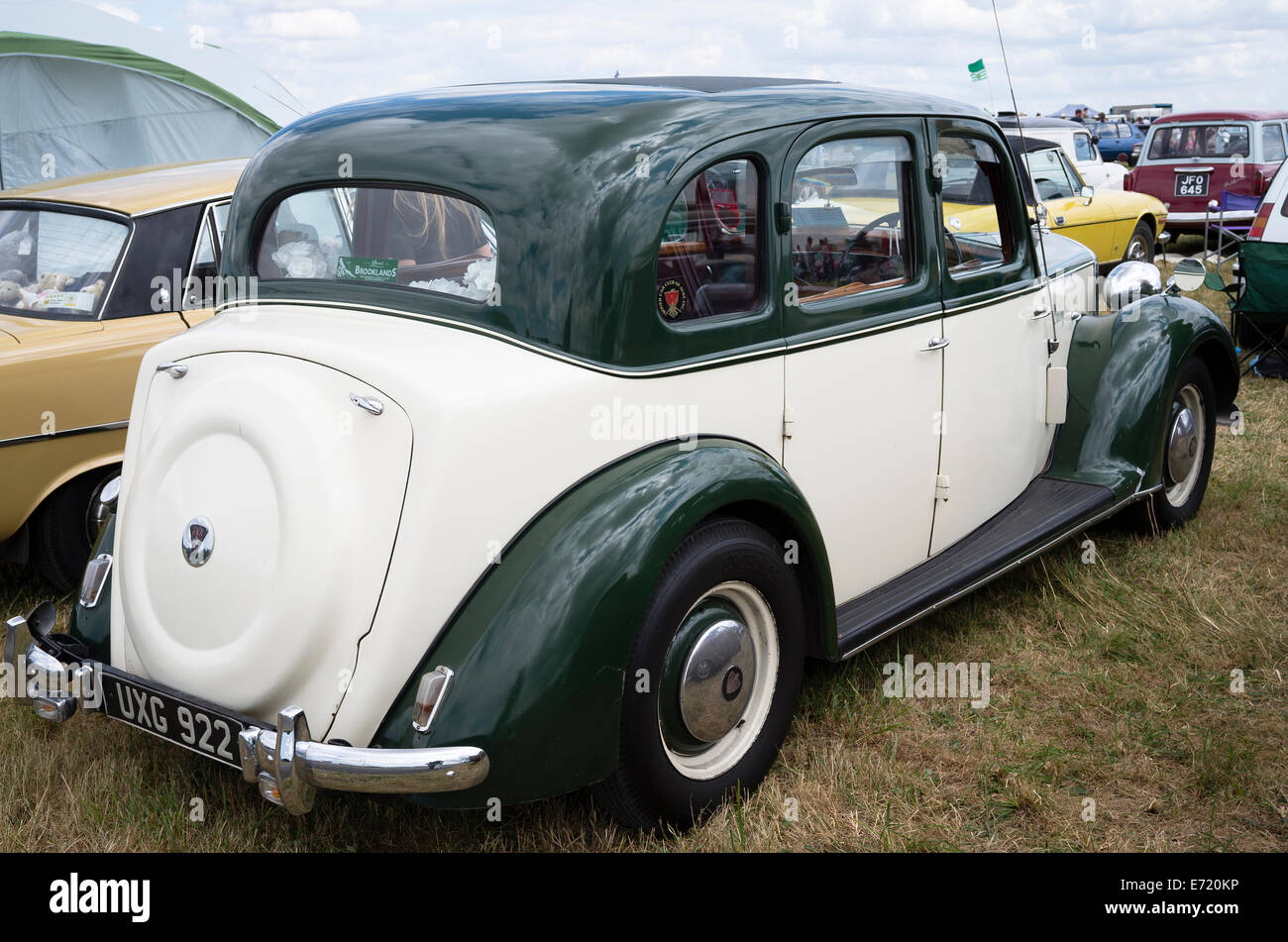 1940s family car hi-res stock photography and images - Alamy