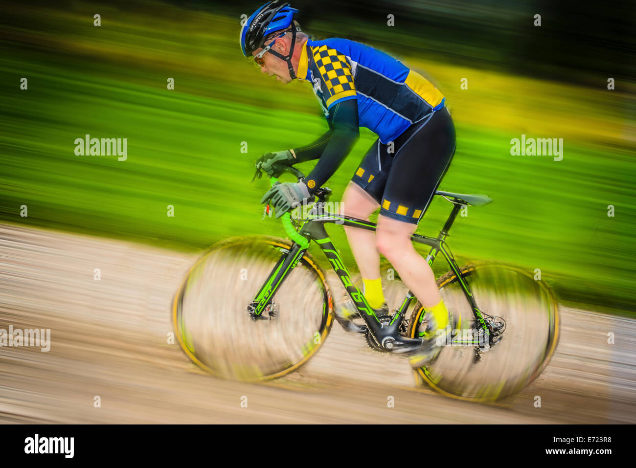 Cycling speed helmet hi-res stock photography and images - Alamy