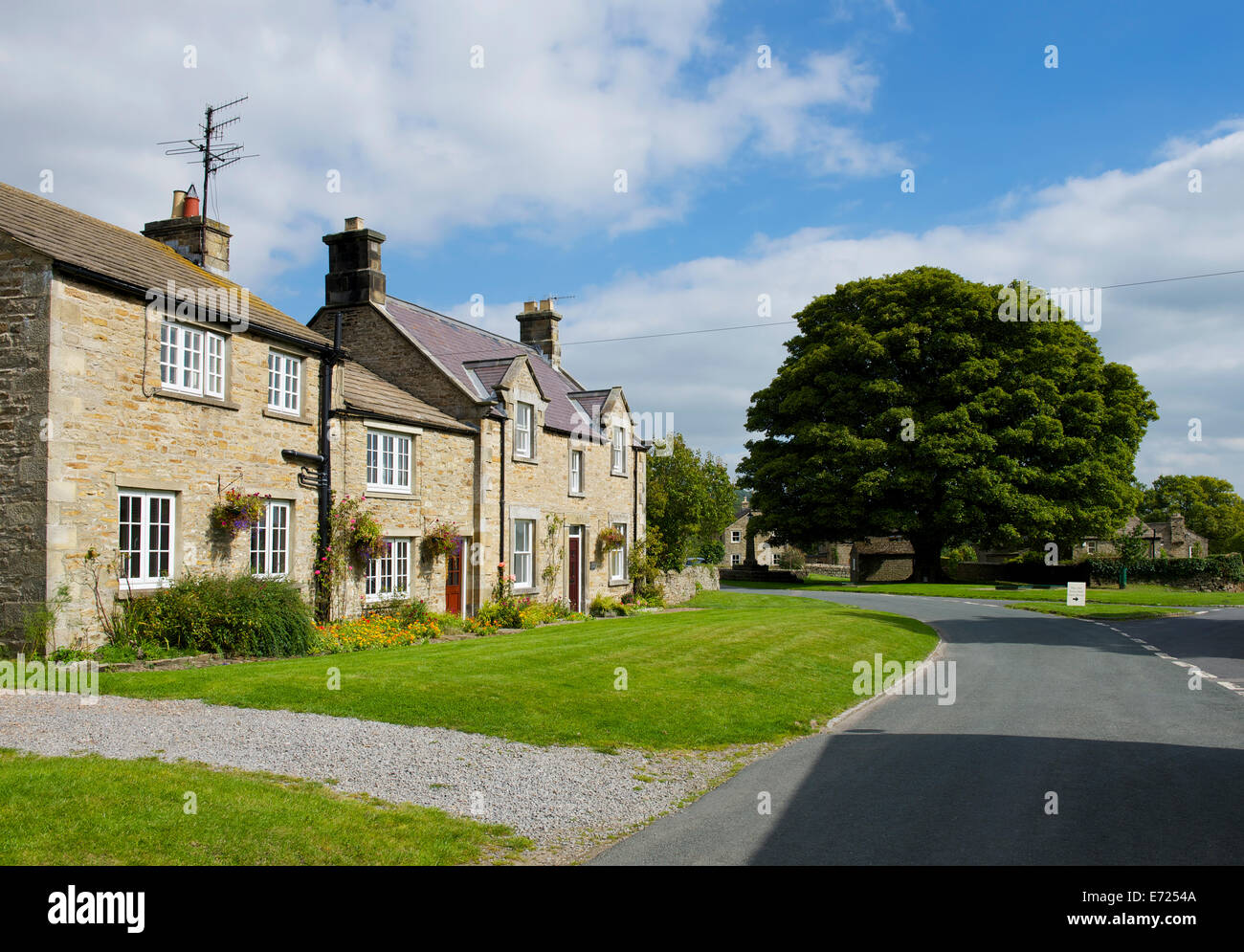 Redmire village yorkshire dales national hi-res stock photography and ...