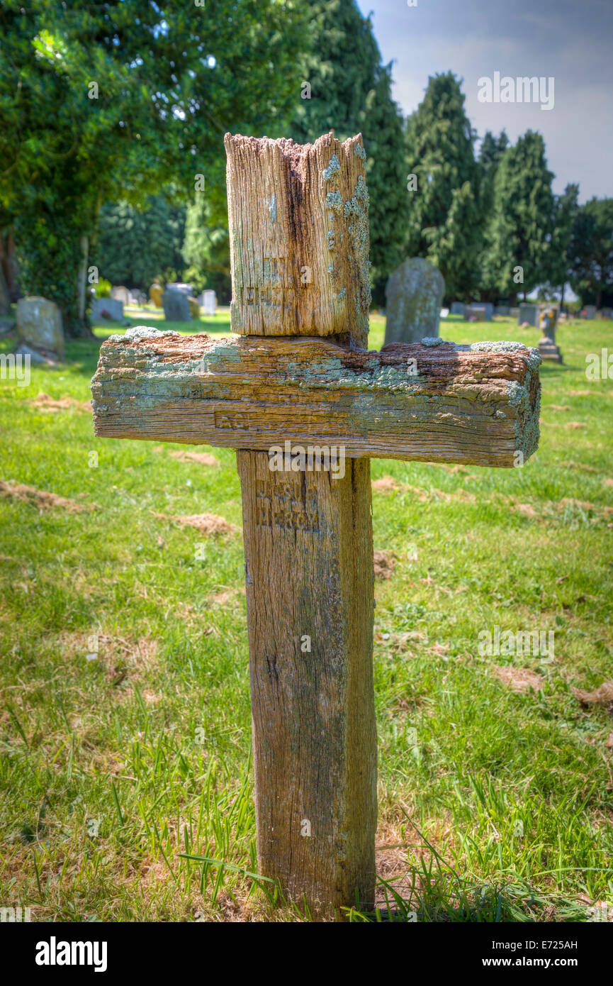 Old wooden grave marker hi-res stock photography and images - Alamy
