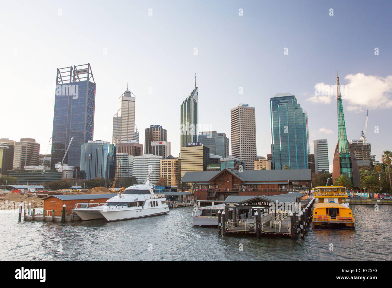 Perth stadt skyline hi-res stock photography and images - Alamy