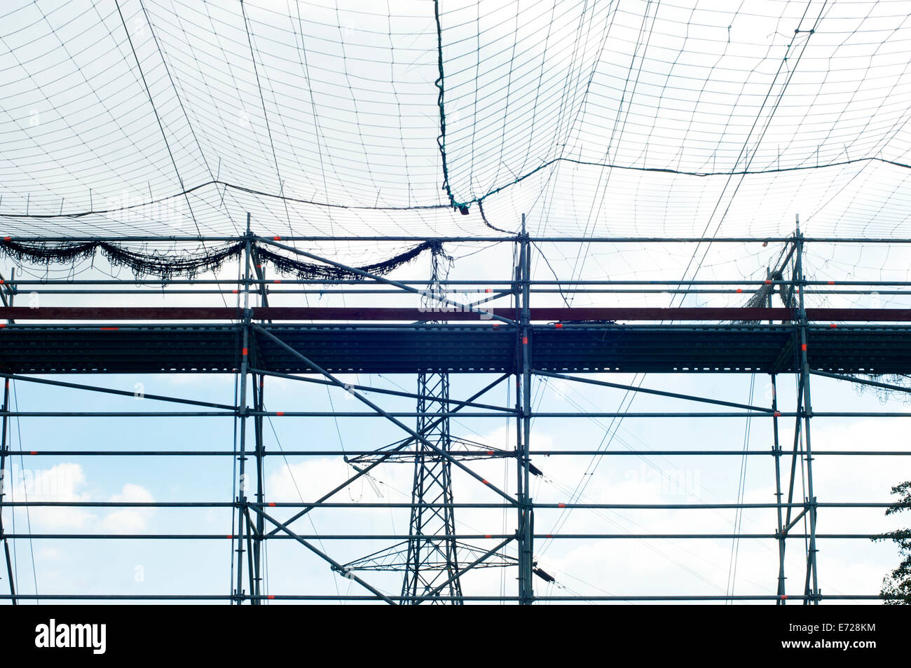 Scaffold protection scaffold hi-res stock photography and images - Alamy