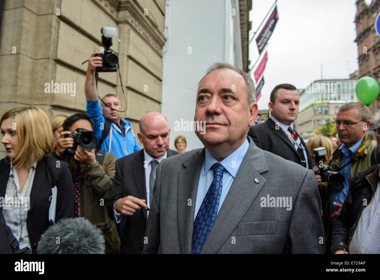 Glasgow, Scotland, UK. 4th September, 2014. Alex Salmond and Nicola ...