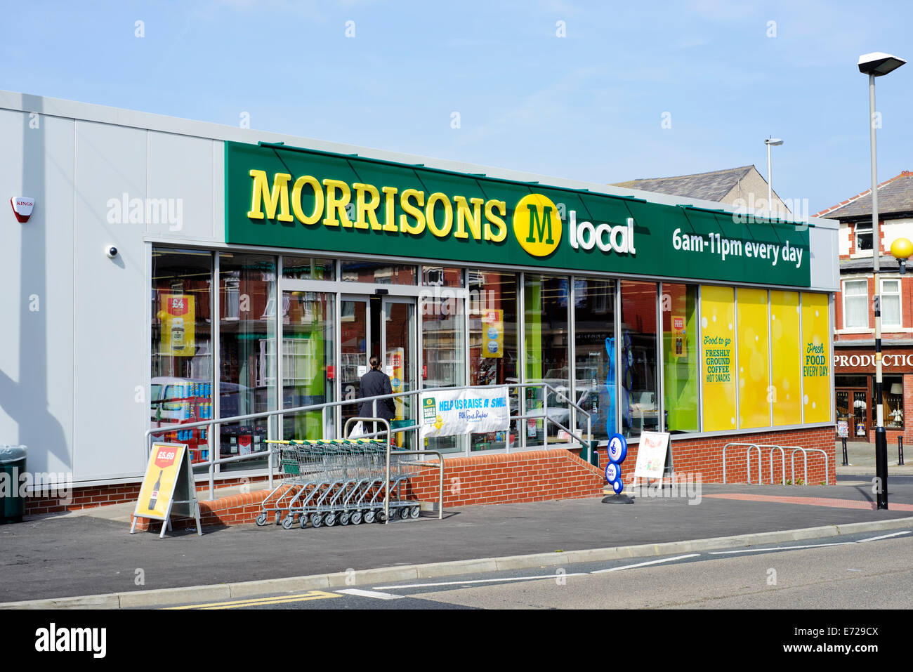 Morrisons shop front hi-res stock photography and images - Alamy