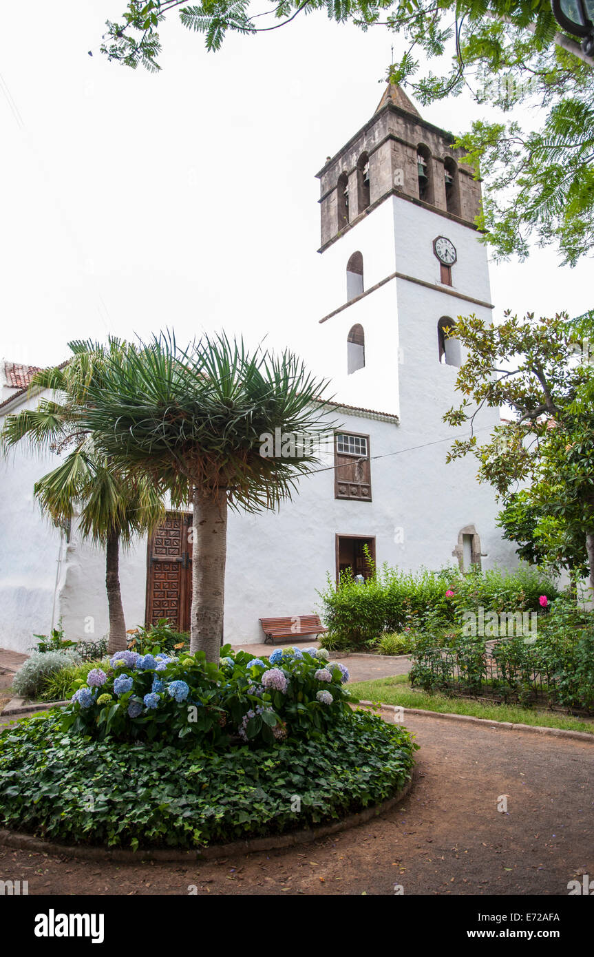 modern church surrounded by a garden Stock Photo - Alamy