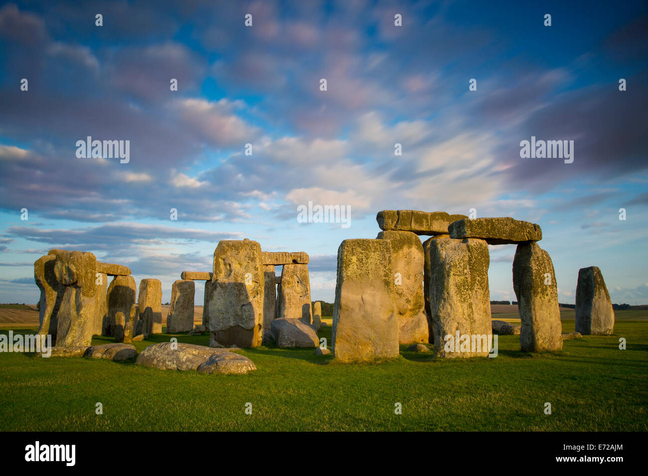 Sunset over Stonehenge, Wiltshire, England Stock Photo - Alamy