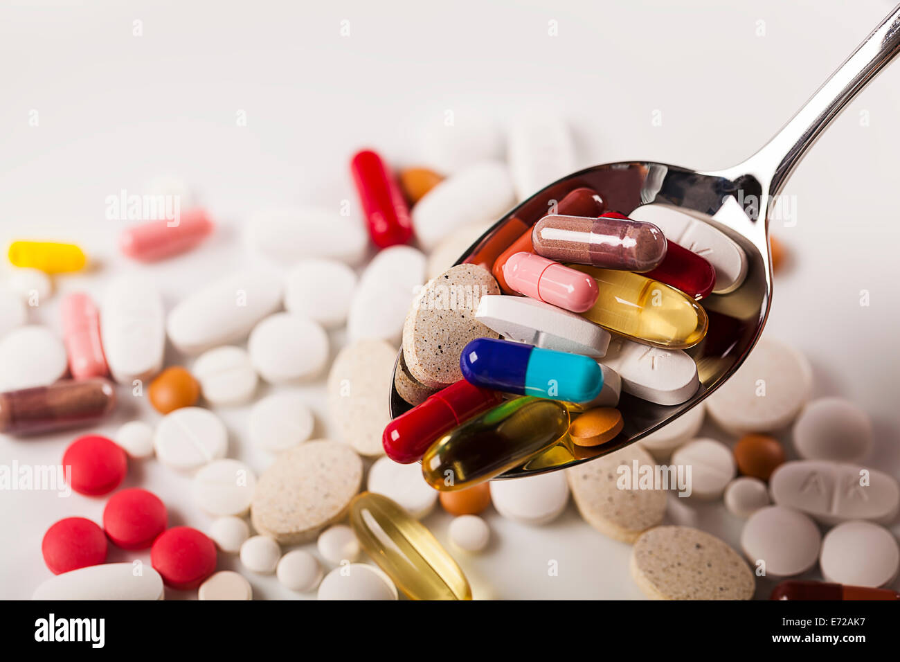 Penicillin capsules hi-res stock photography and images - Alamy