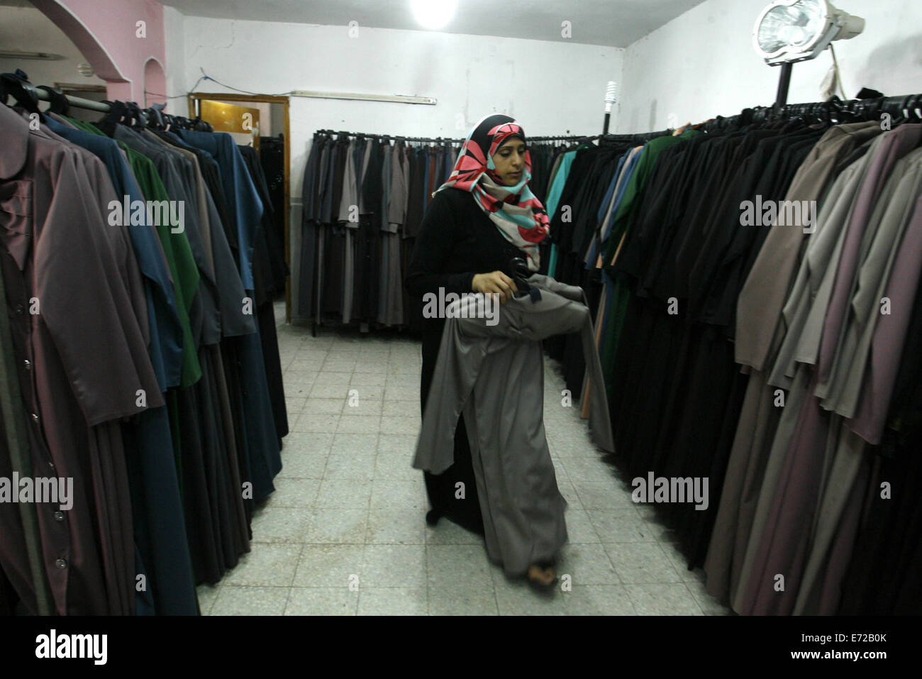 Rafah, Gaza Strip, Palestinian Territory. 4th Sep, 2014. A Palestinian ...