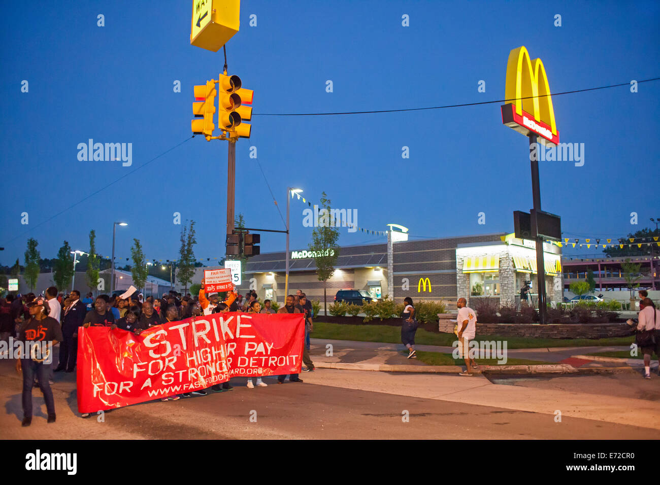 Detroit, Michigan, US. Fast food workers and supporters picketed a ...