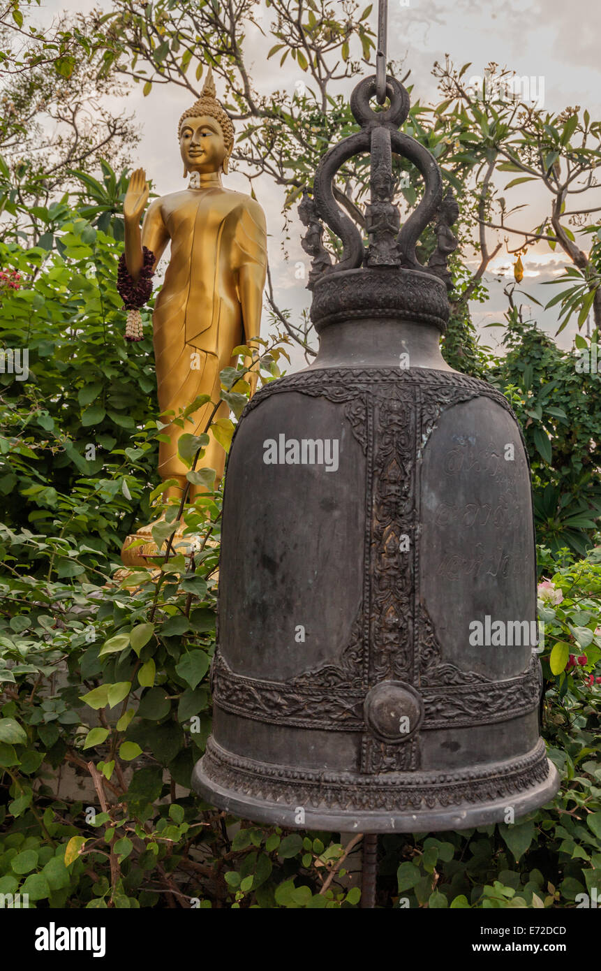 Golden mount temple hi-res stock photography and images - Alamy