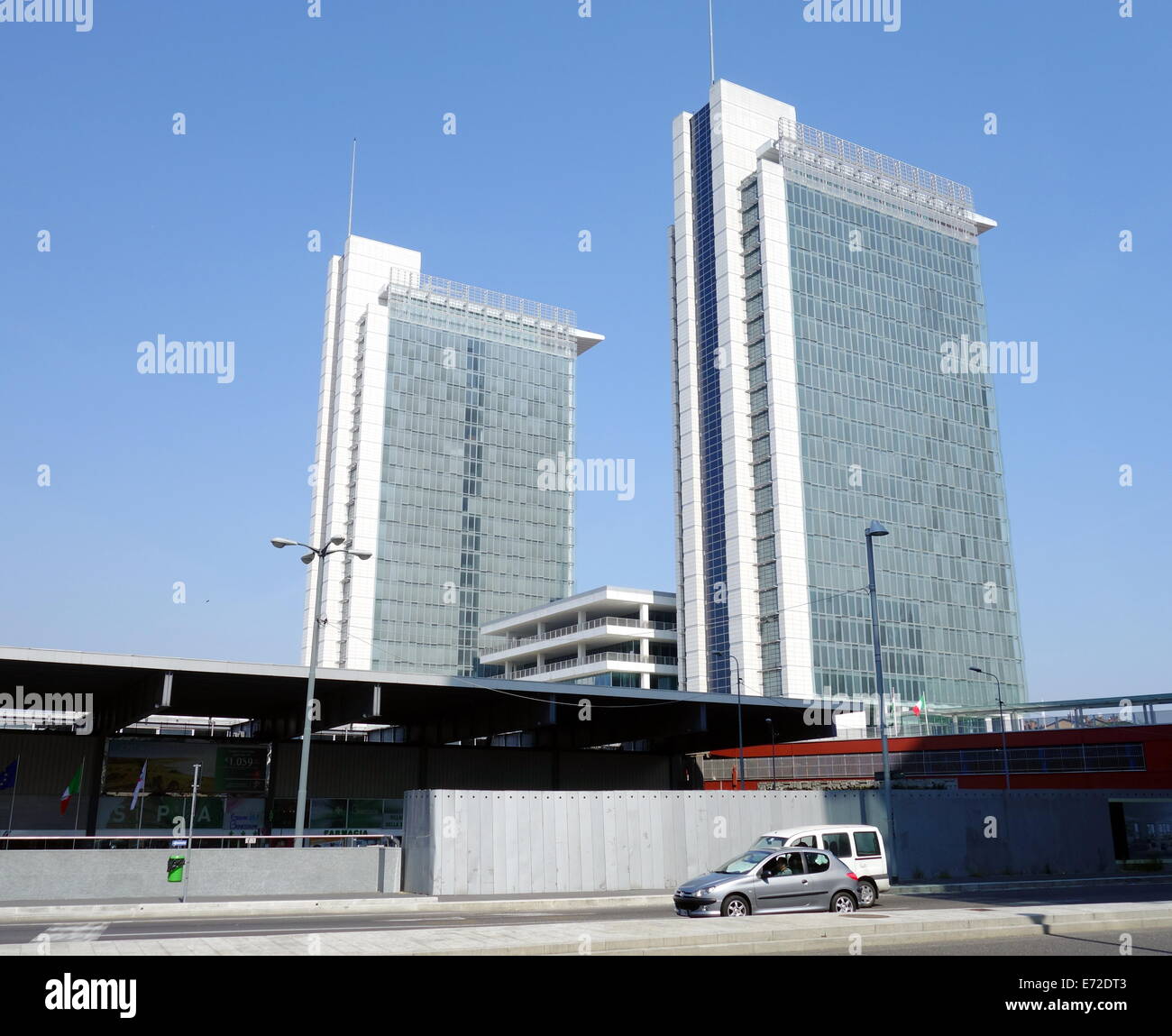 Modern skyscrapers in Porta Garibaldi area in Milan, Italy Stock Photo ...