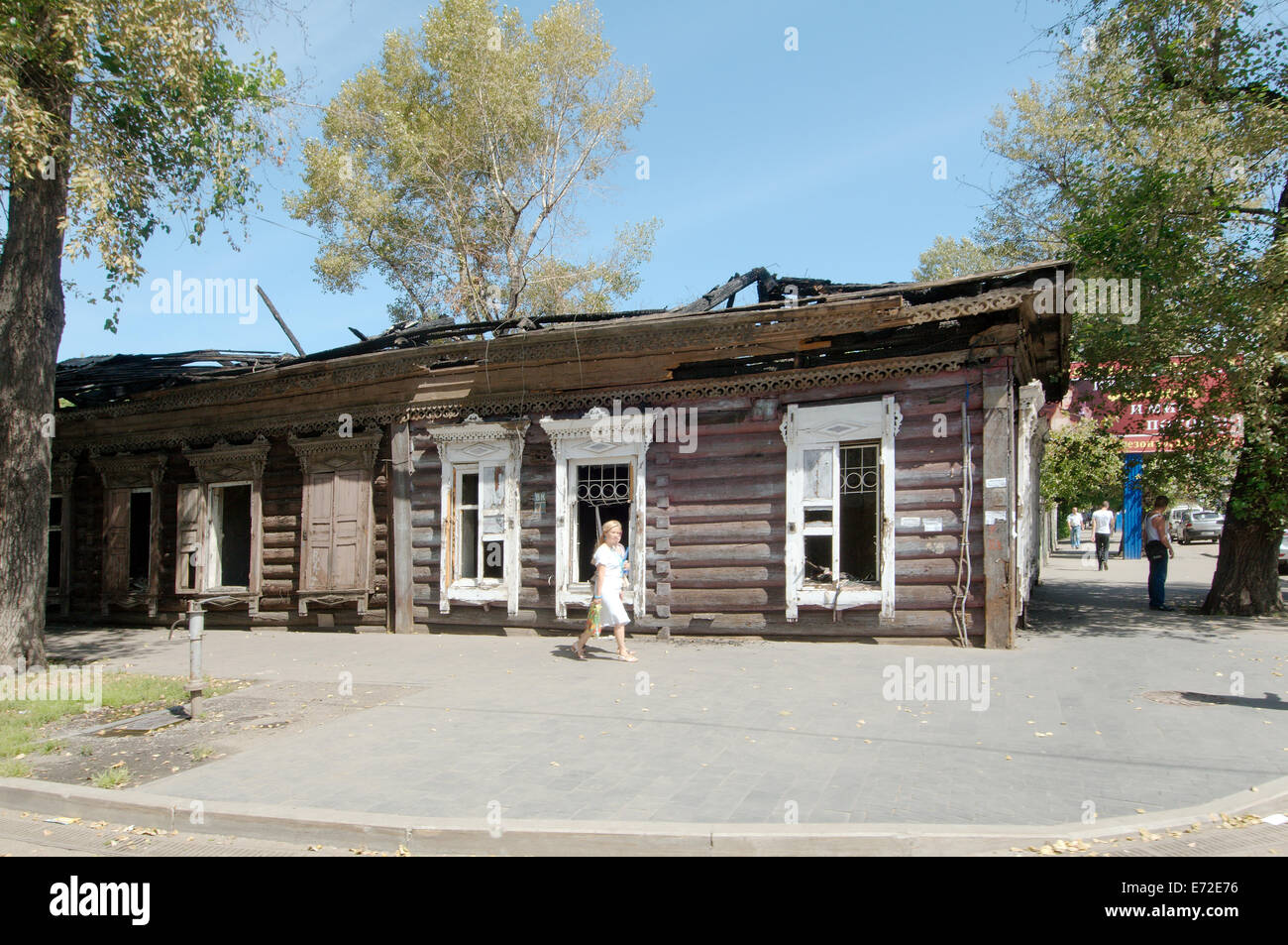 Wooden log house to historic city center of Irkutsk. Siberia, Russian ...