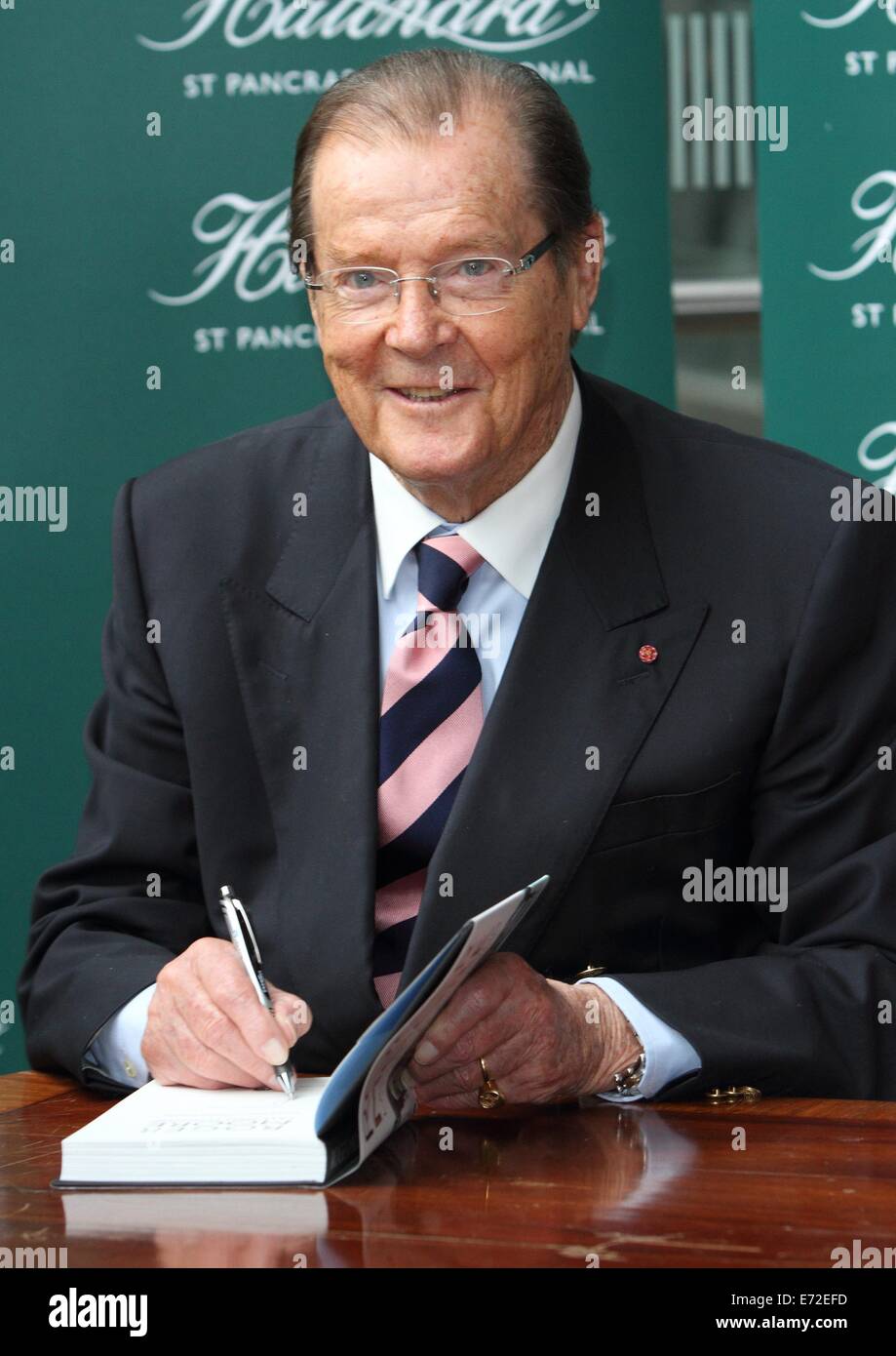 Autobiography roger moore hi-res stock photography and images - Alamy