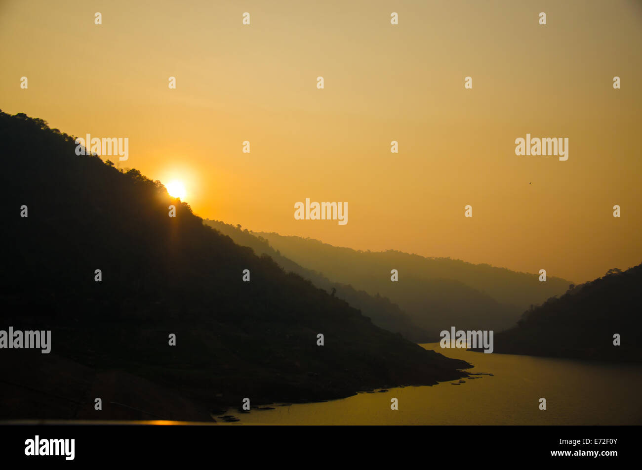 Lens flare filter hi-res stock photography and images - Alamy