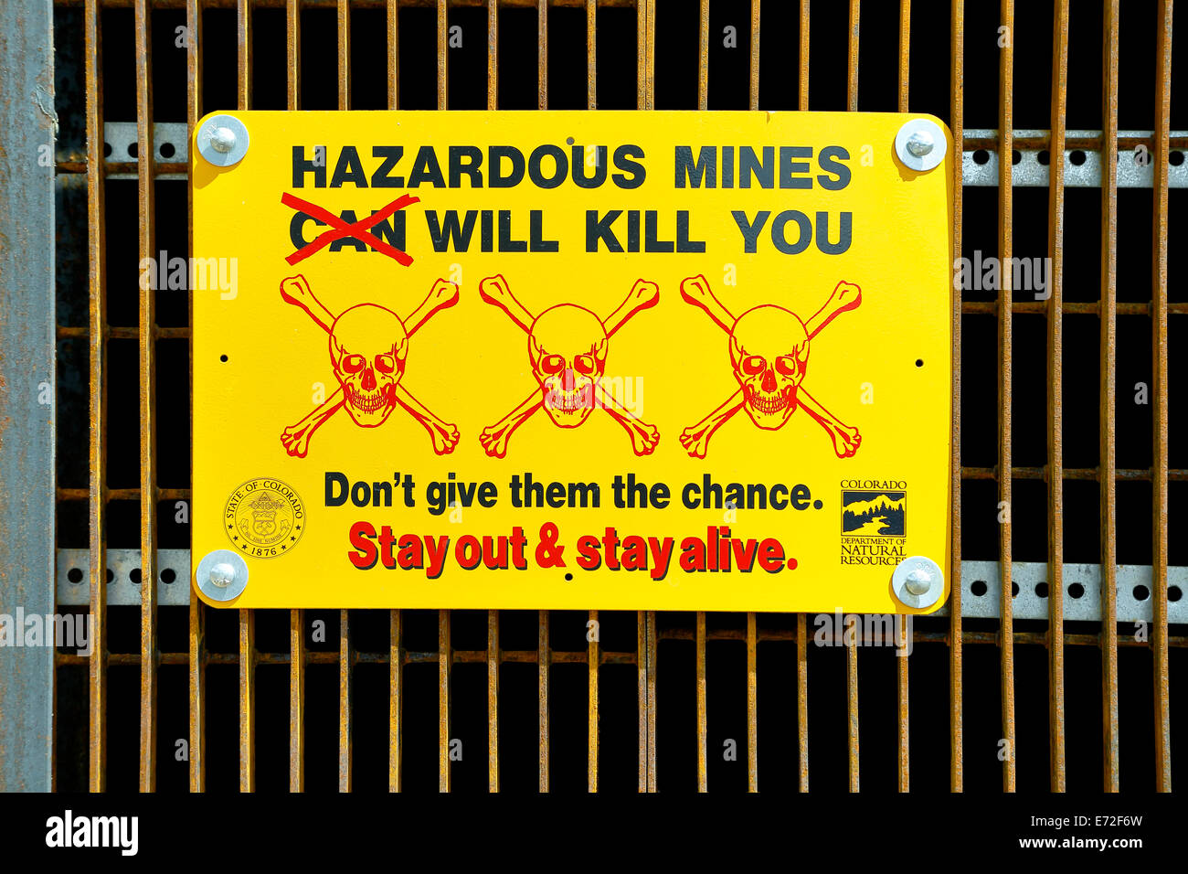 "Hazardous Mines Will Kill You" sign, Pennsylvania Mine above Peru ...