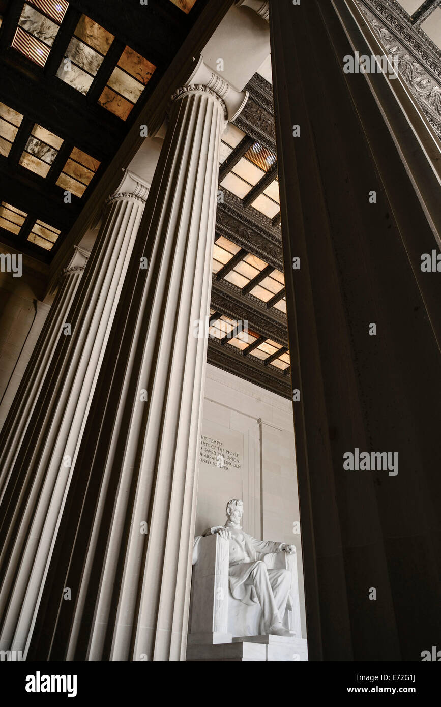 White marble presidential memorial hi-res stock photography and images ...