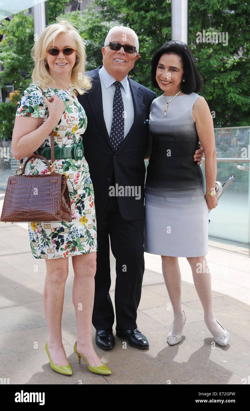 Dennis Basso at arrivals for The Couture Council of the Museum at F.I.T ...