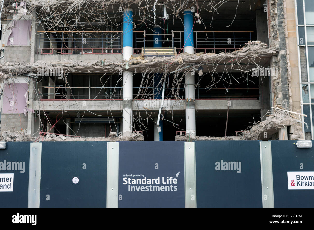 Standard life logo hi-res stock photography and images - Alamy