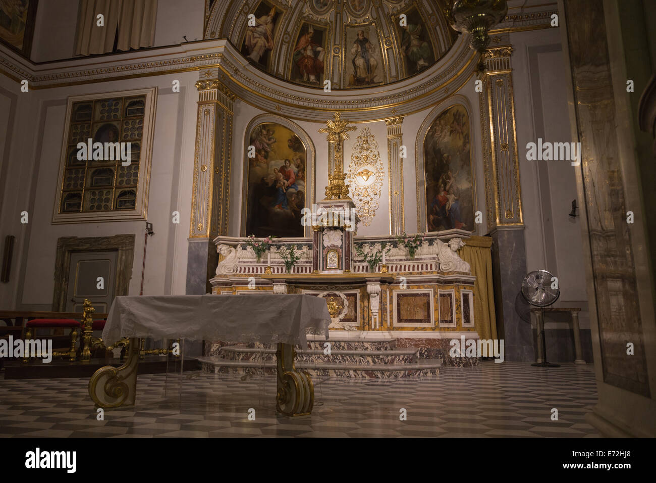 Beautiful roman catholic church hi-res stock photography and images - Alamy