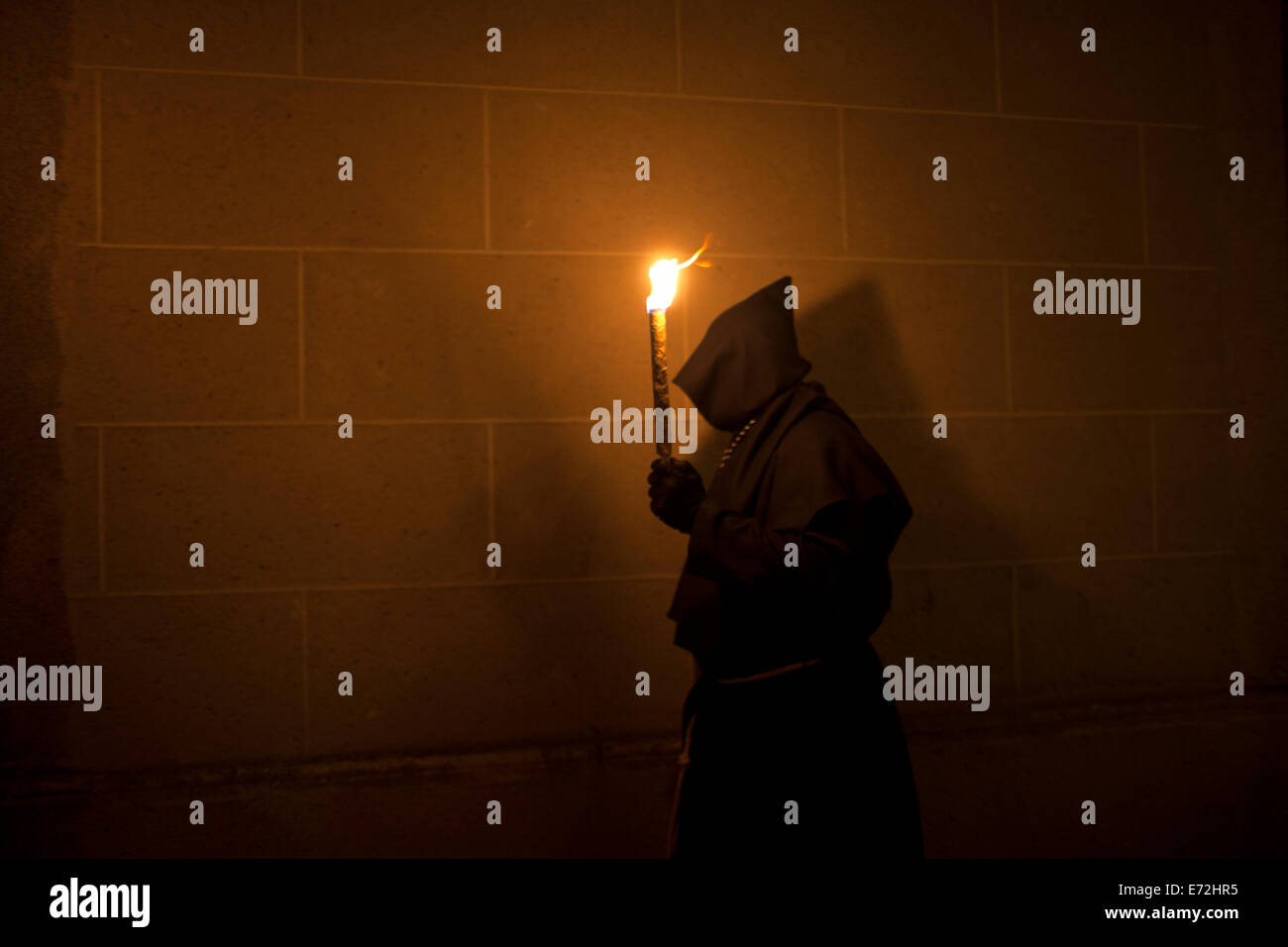 Medieval monk hi-res stock photography and images - Alamy