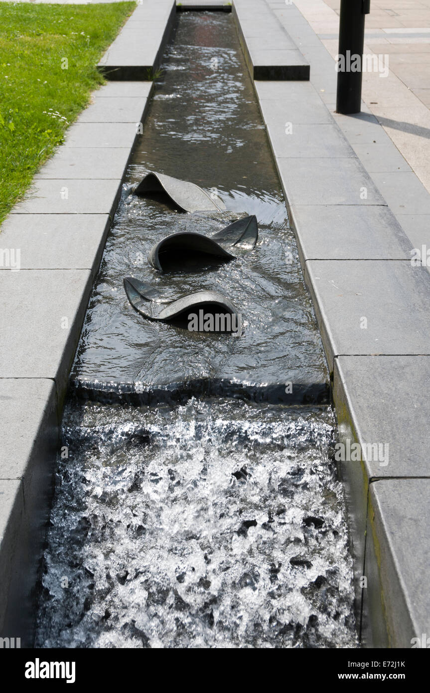 Gardens water fountain sculpture hi-res stock photography and images ...