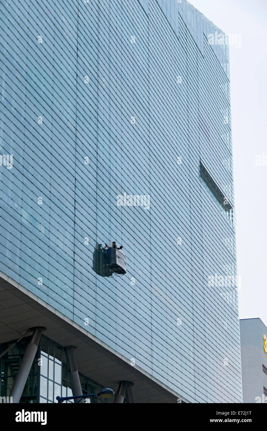Suspended cradle hi-res stock photography and images - Alamy
