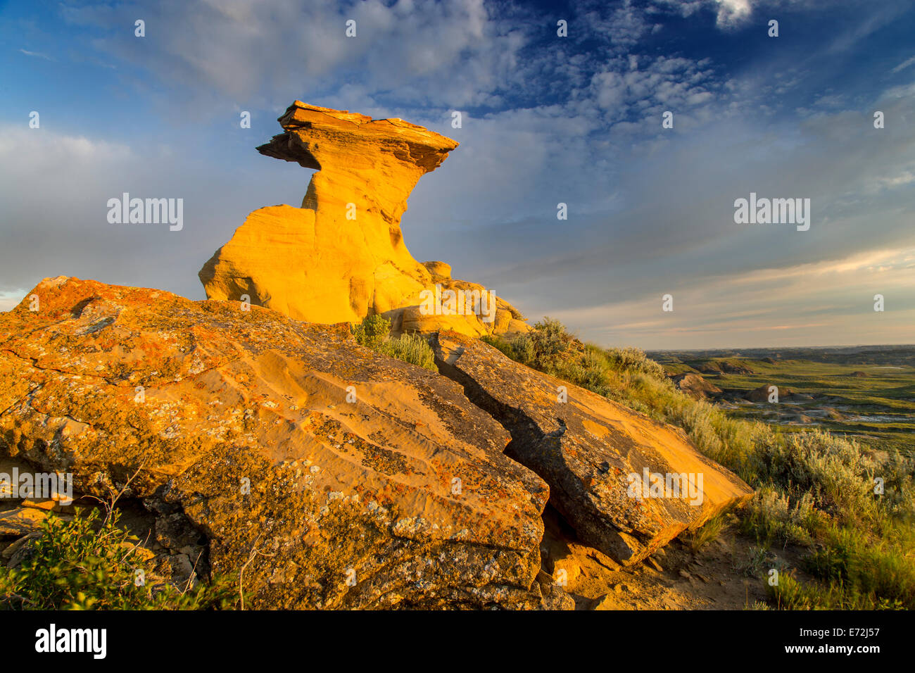 Sculpted badlands formation in short grass prairie in Garfield County ...