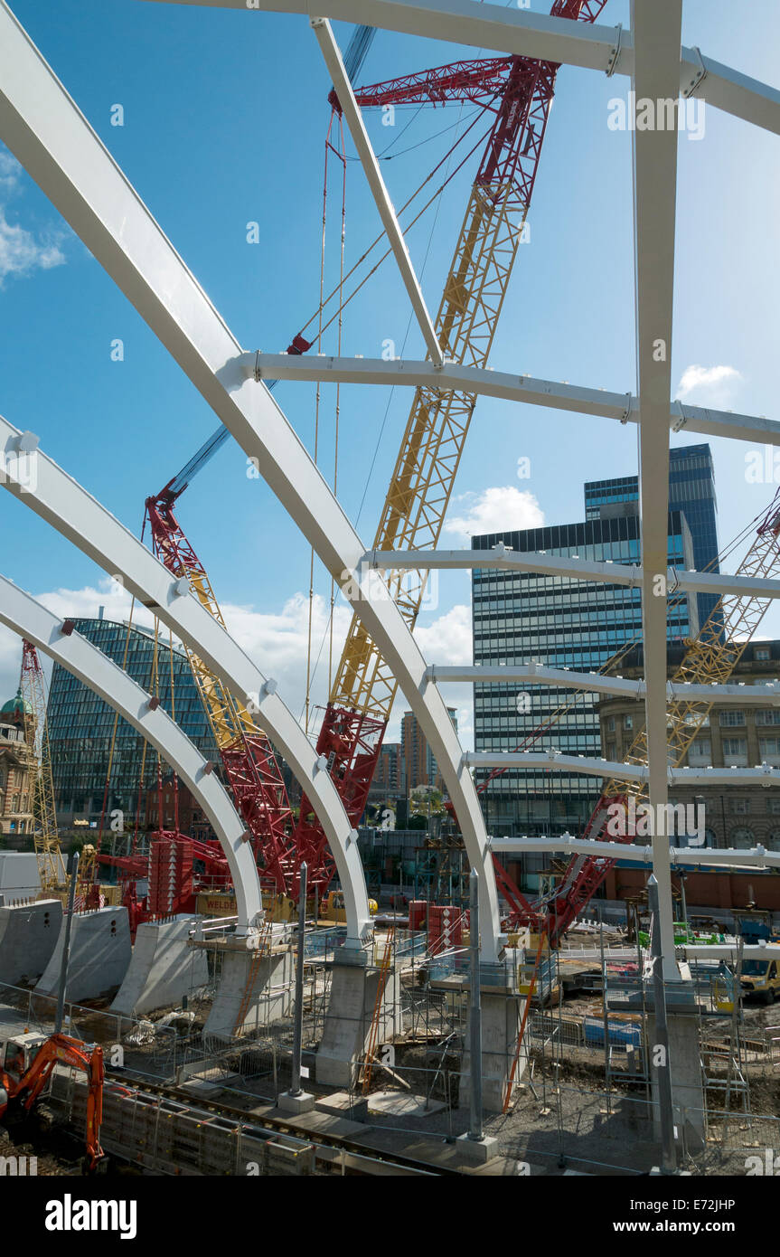 New roof being constructed and redevelopment work at Victoria Station ...