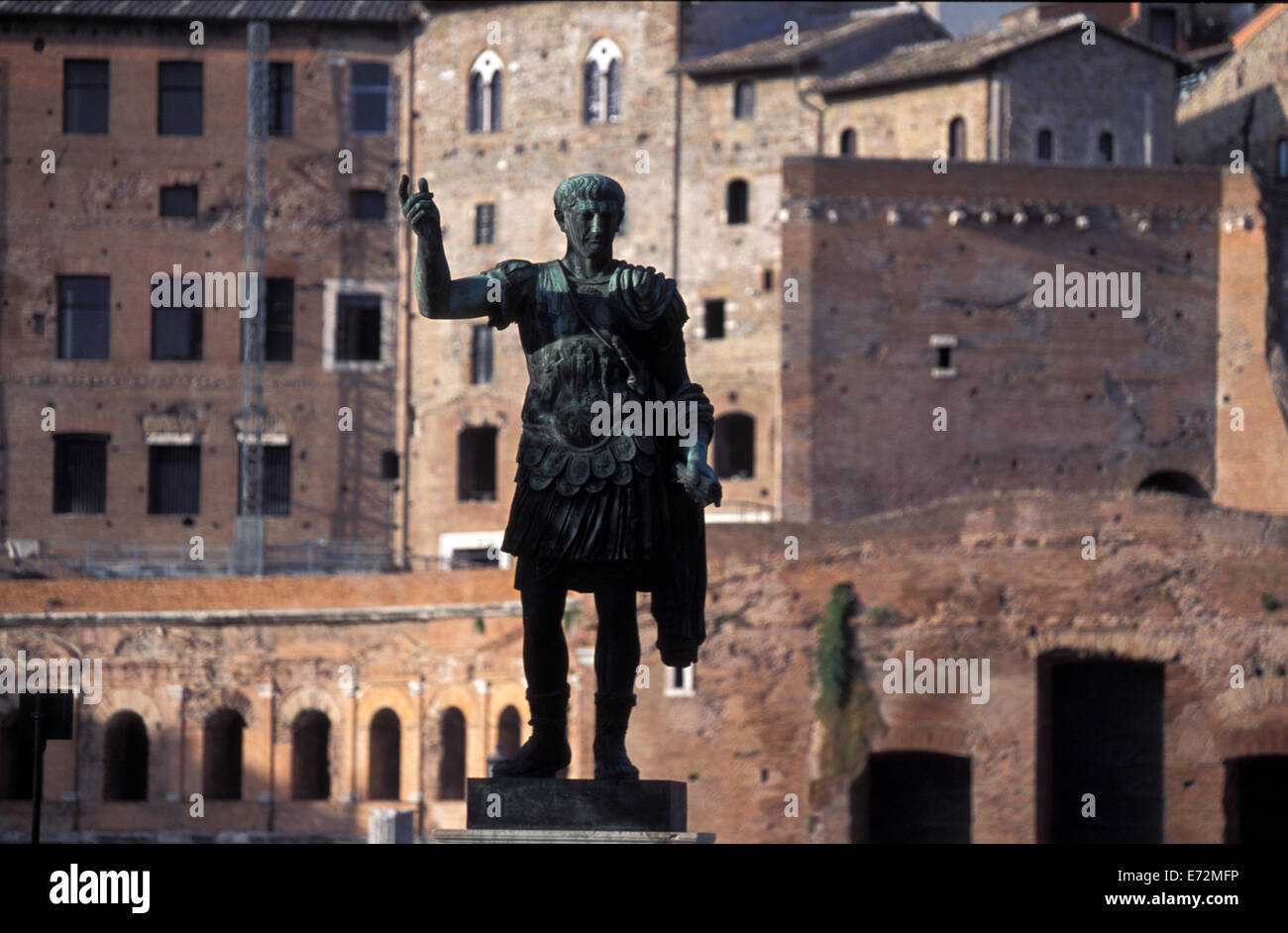 Statue of caesar augustus hi-res stock photography and images - Alamy