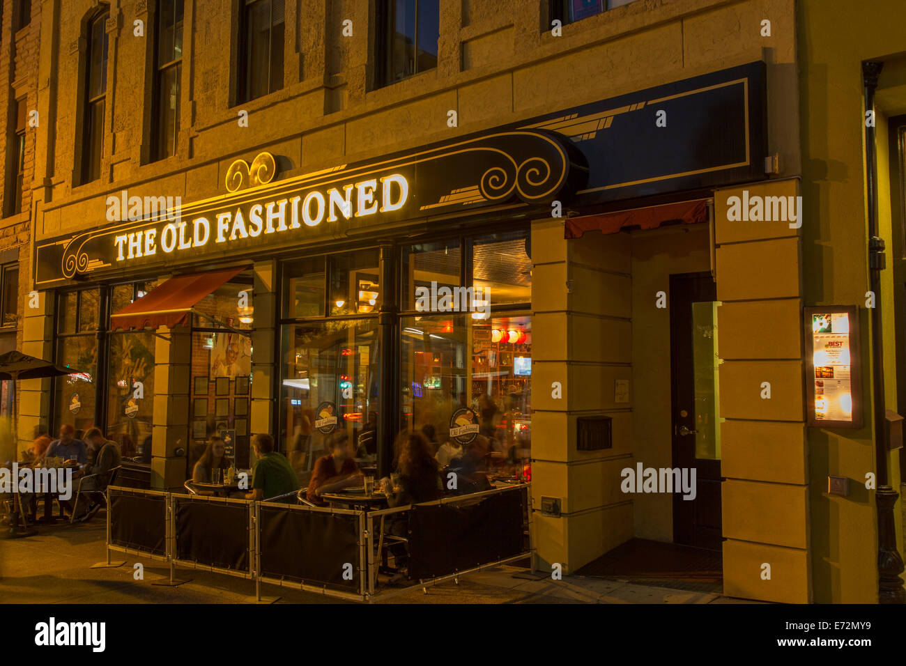 Old fashioned bar hi-res stock photography and images - Alamy