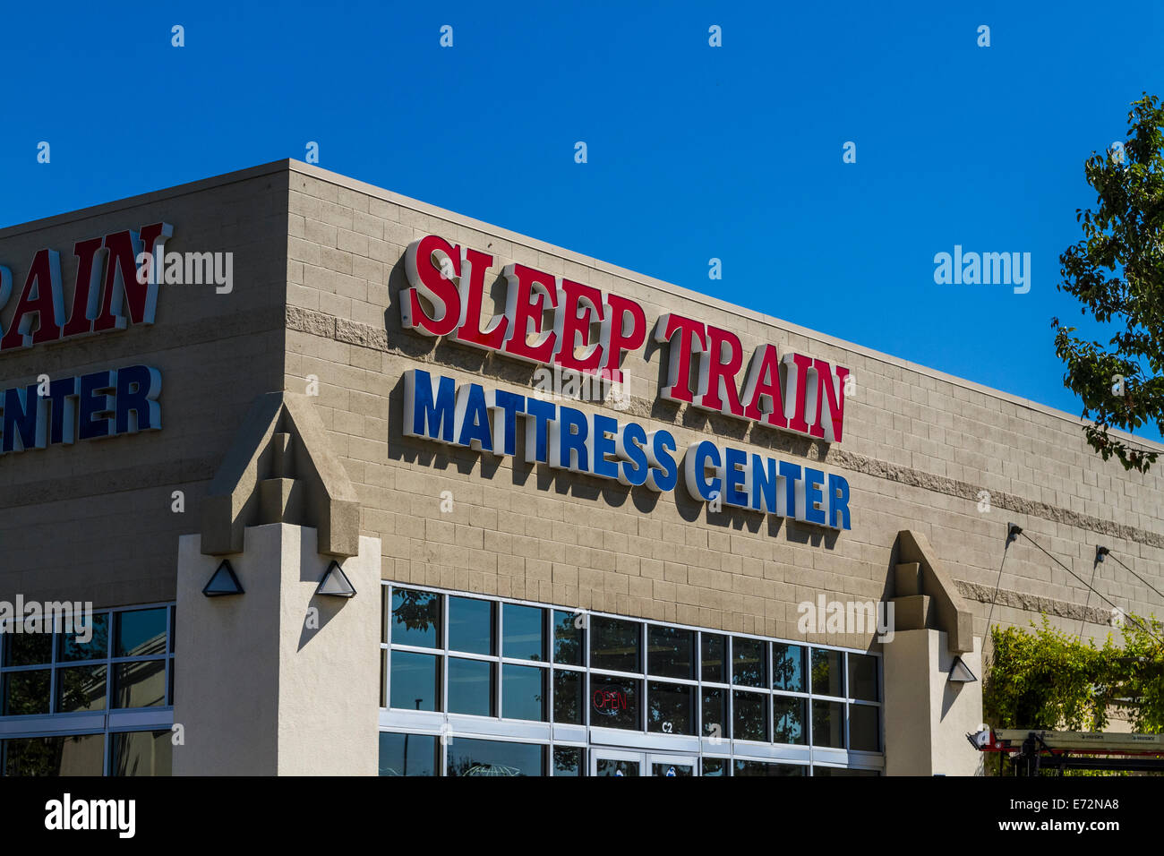 Sleep train hi-res stock photography and images - Alamy