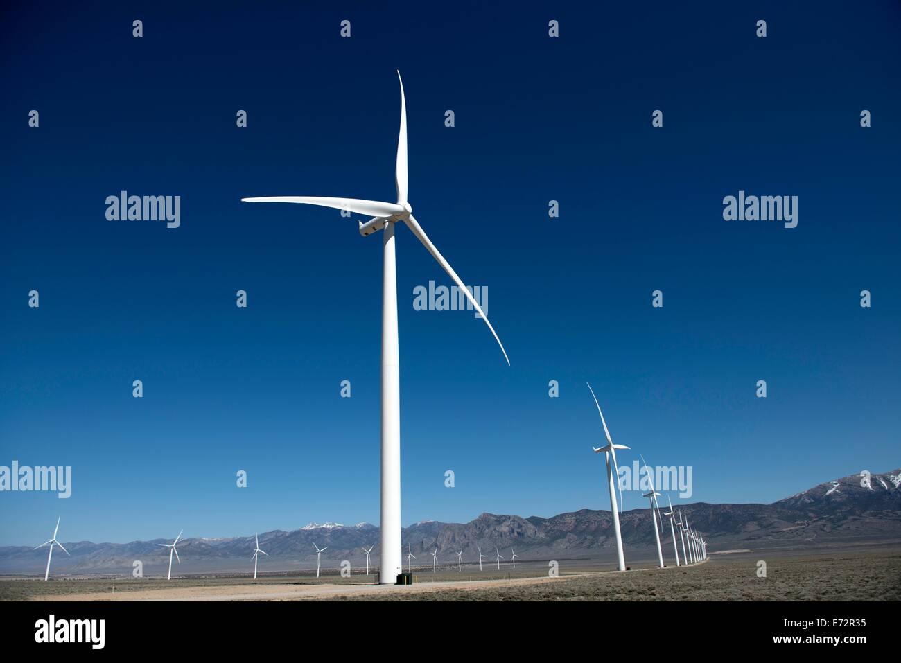 Wind turbines in the Nevada desert Stock Photo - Alamy