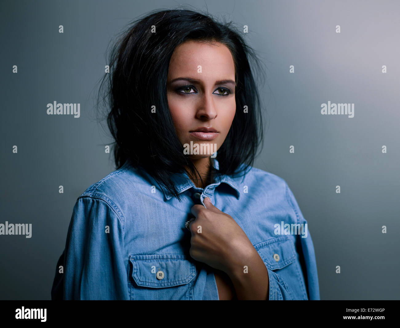 Beautiful shot hispanic woman hi-res stock photography and images - Alamy