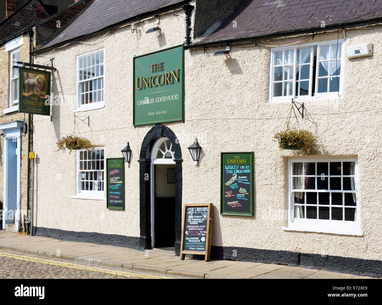 The unicorn public house richmond hi-res stock photography and images ...