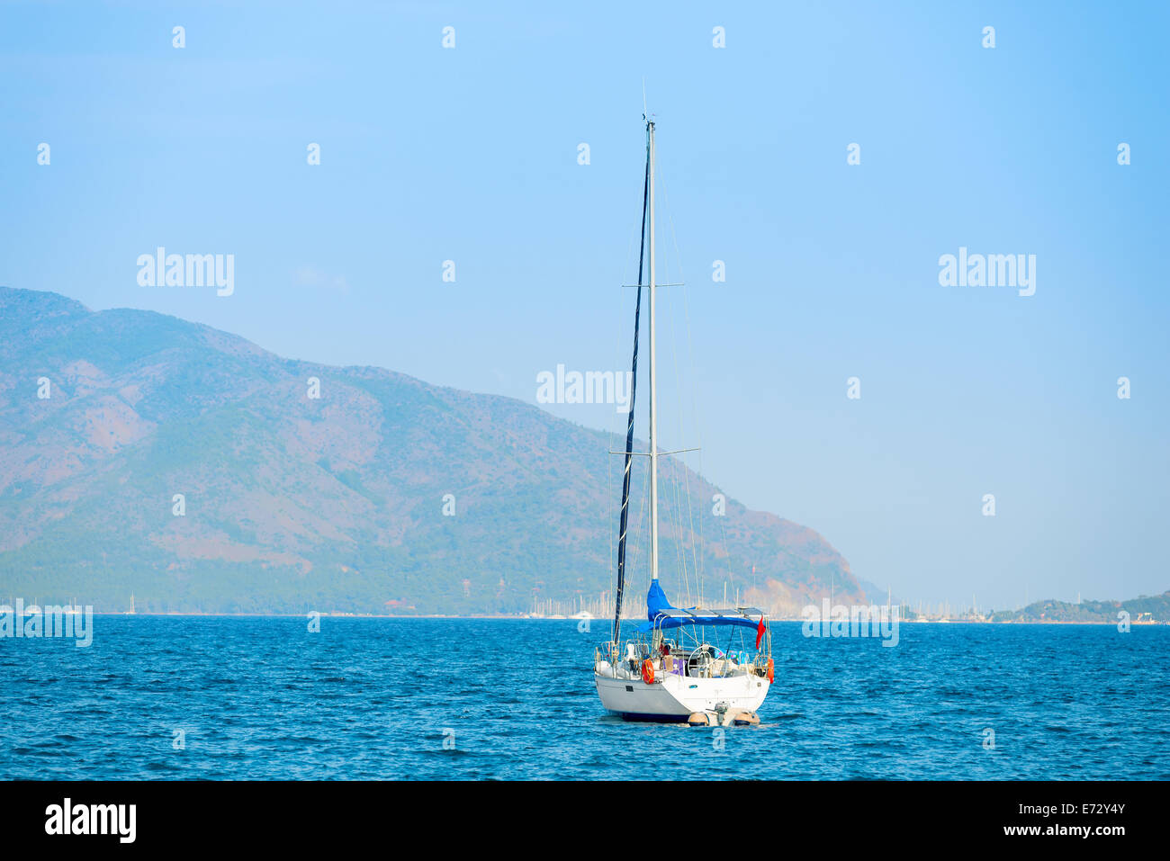 Deflated boat hi-res stock photography and images - Alamy