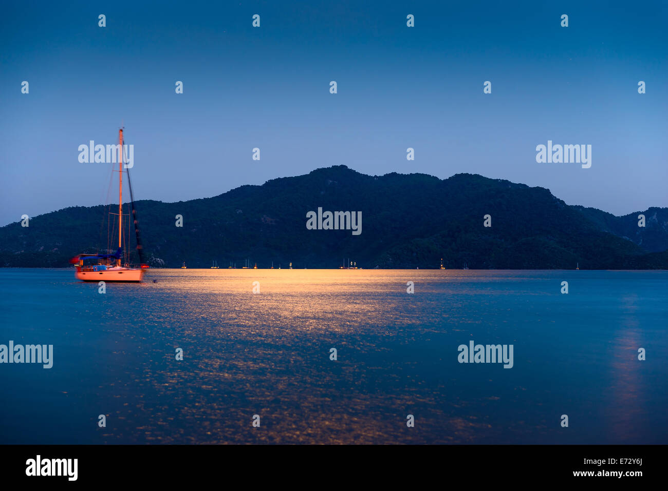 bright light of the moon illuminates the sea surface Stock Photo - Alamy