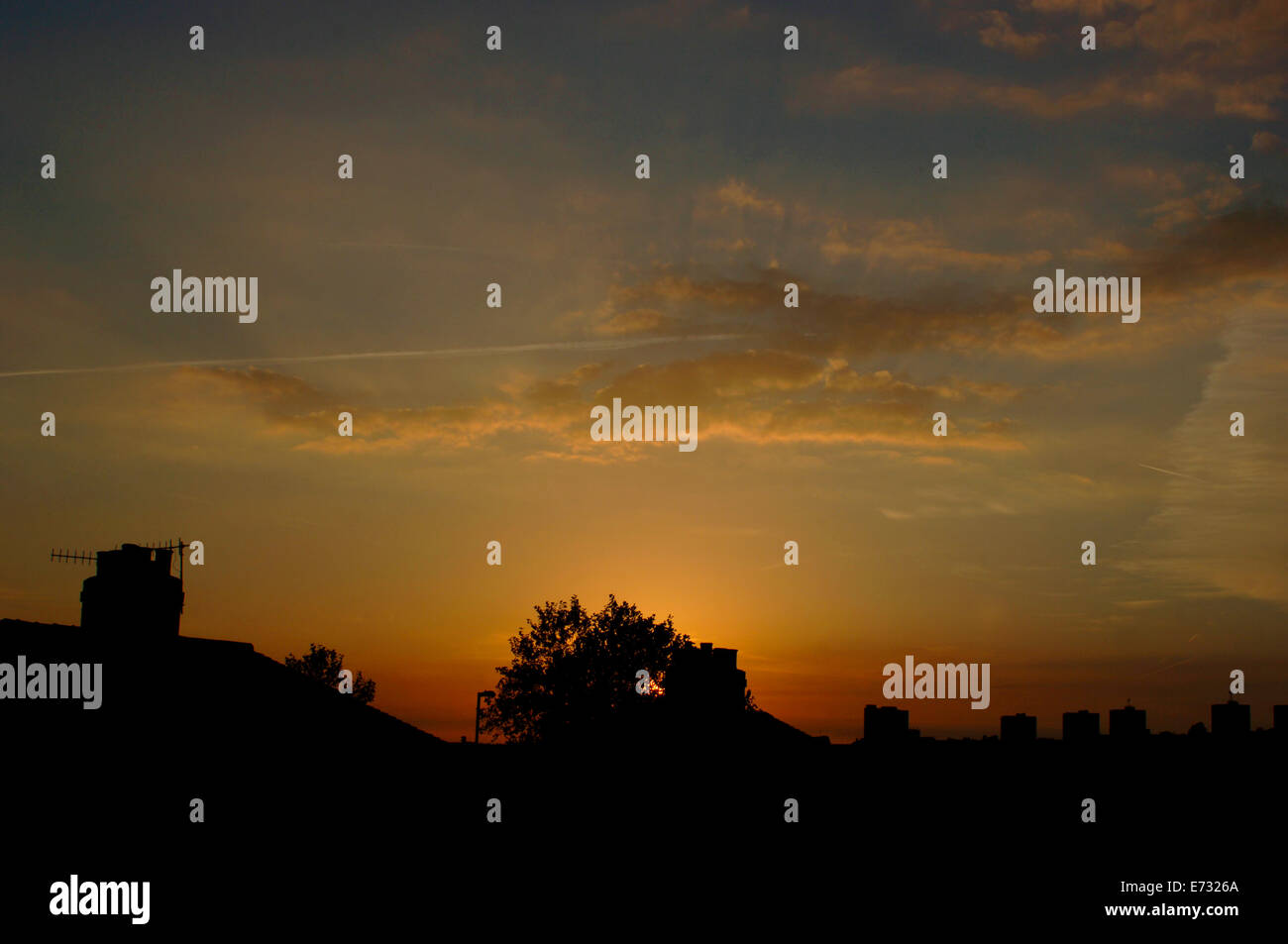 Evening urban landscape hi-res stock photography and images - Alamy
