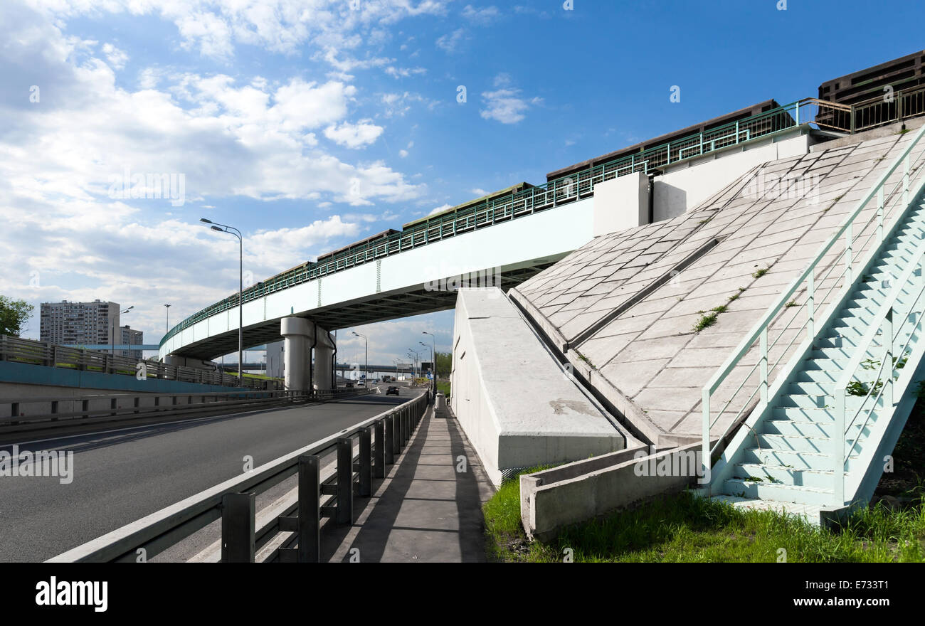 Railway over motorway hi-res stock photography and images - Alamy