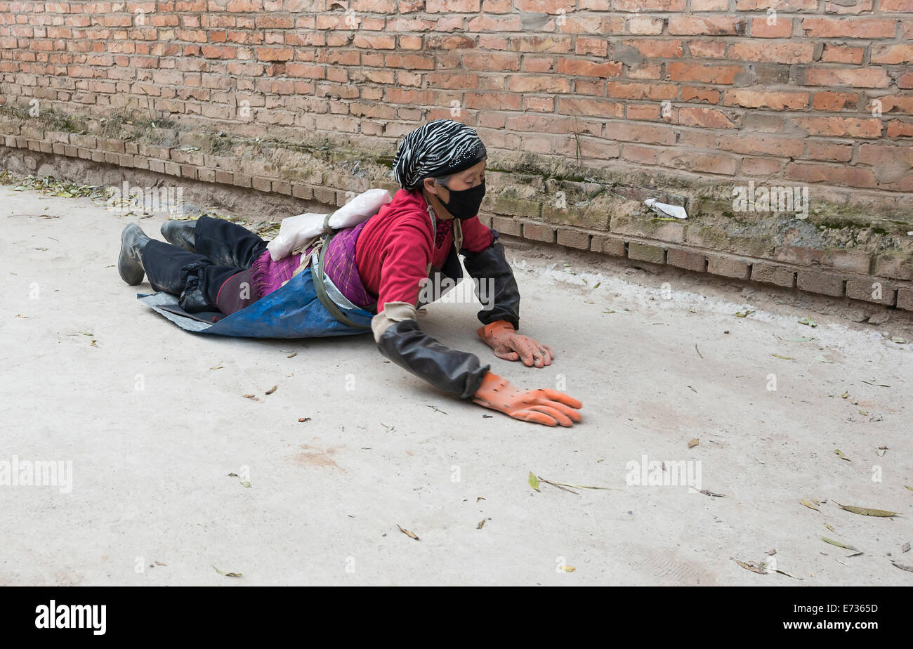 Full body prostrations hi-res stock photography and images - Alamy